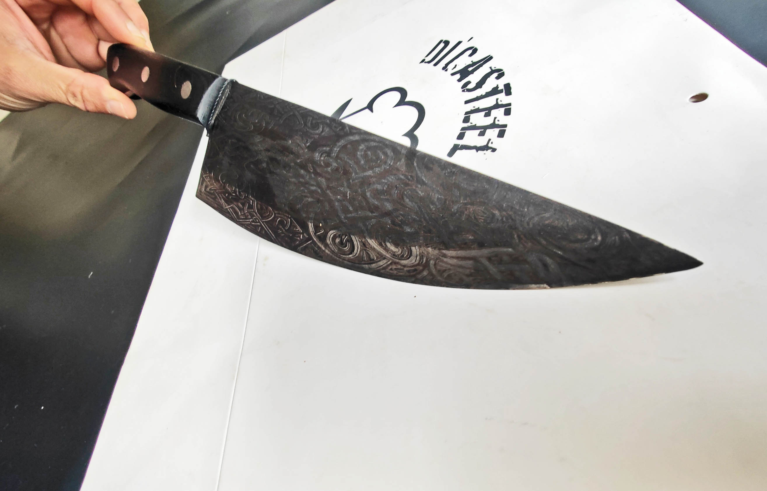 Legends in Steel Rustic Chef Knife 8 inch Celts Symbol | Di'Casteel